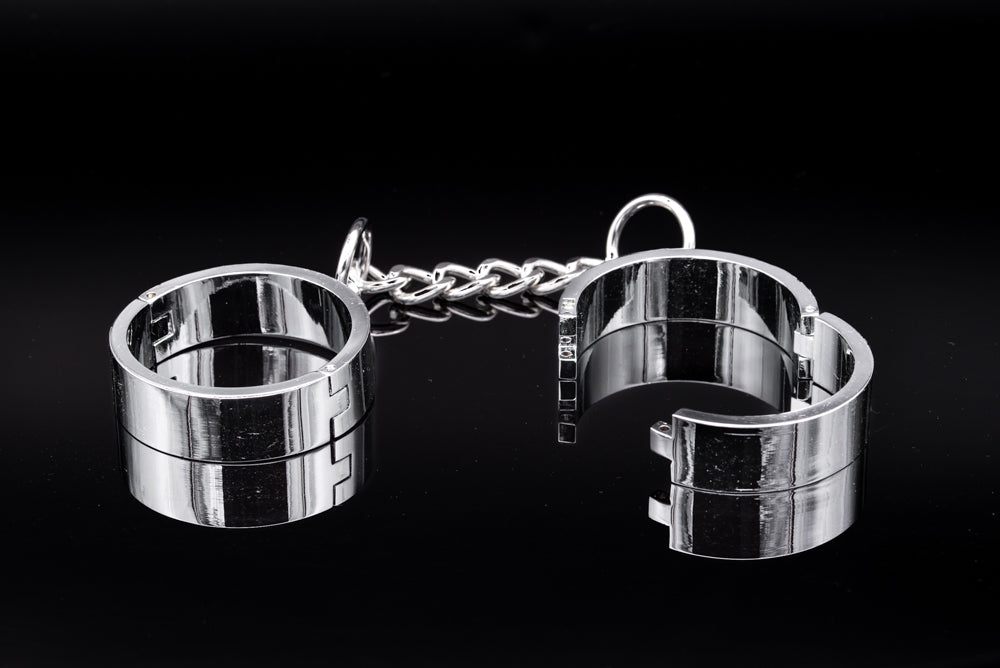 Xuzu Sensations | Clyde | Handcuffs | Role Play | Luxury Adult Sex Toy